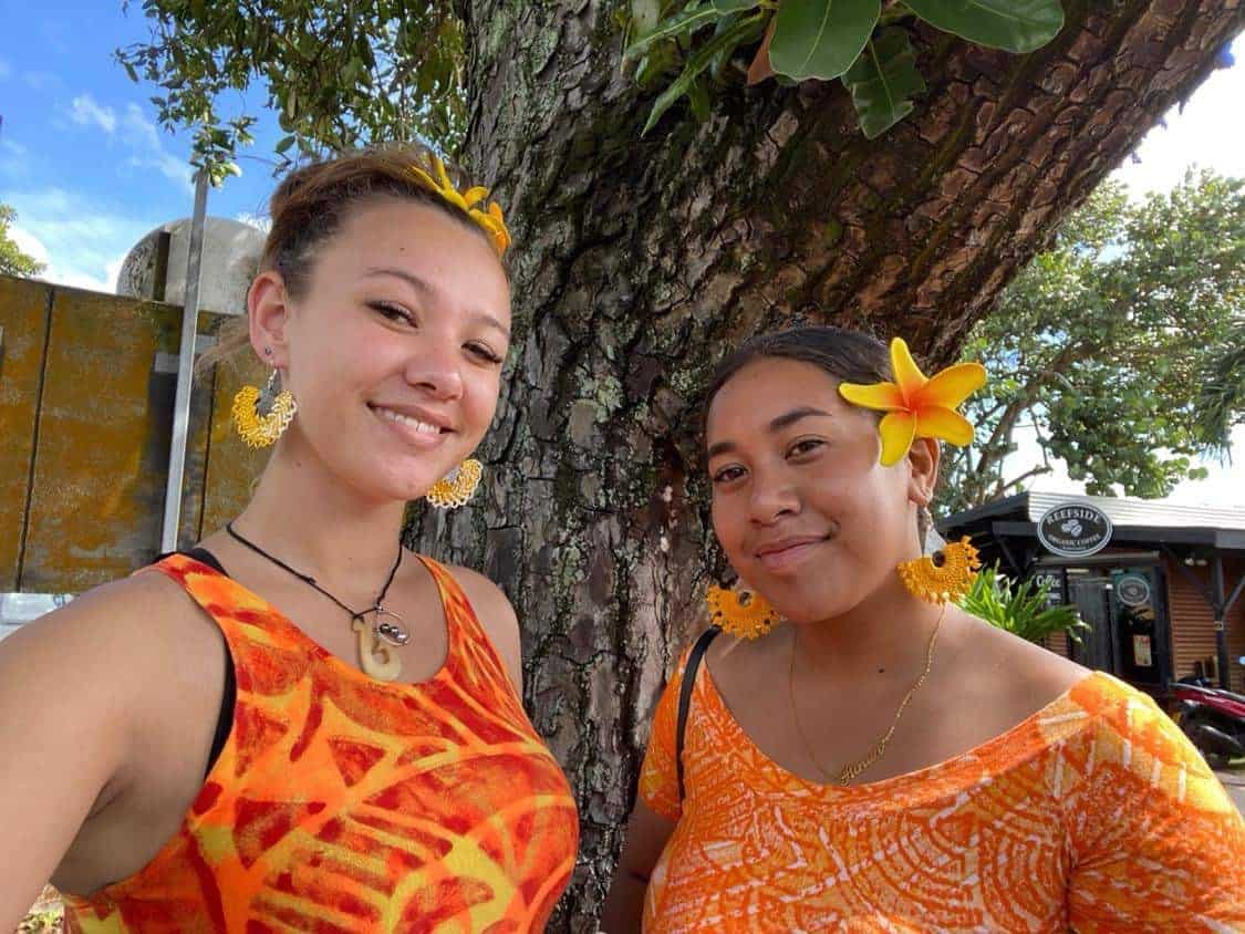 Rito Earrings: The Unique and Beautiful Jewelry of the Cook Islands ...